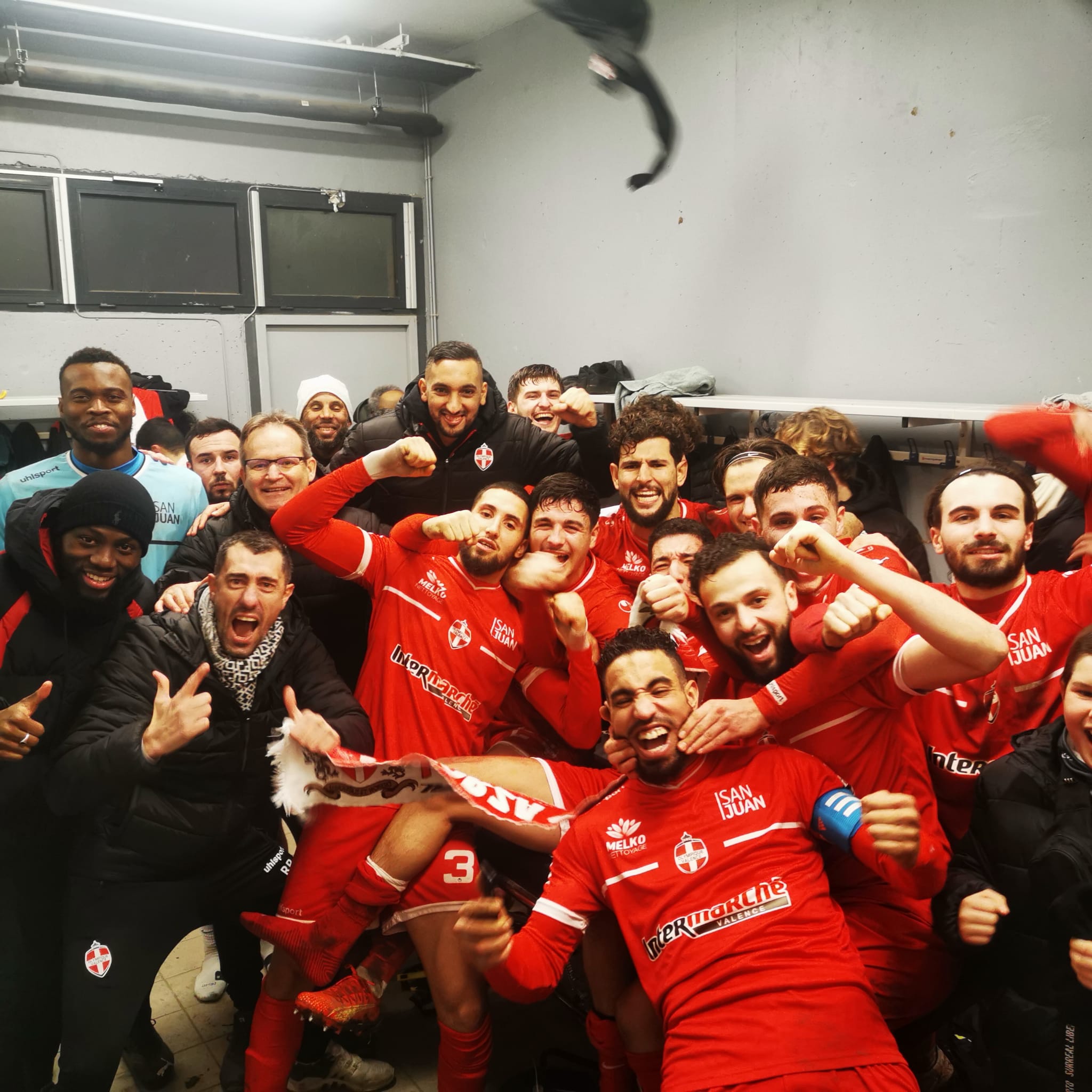 "Les Valentinois leaders" - R1 (J7) Thiers 0 - Olympique de Valence 1 ...